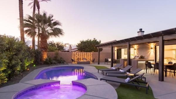 Calypso By Avantstay Entertainer’s Paradise Pool Hot Tub Putting Green - Indio, CA