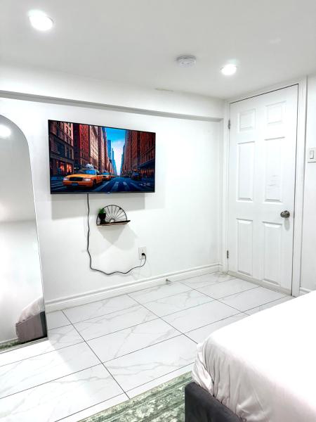 Modern Downtown Toronto Room With Private Ensuite - Toronto