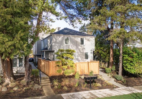 West Seattle Retreat W 3 Ac - Near Alki Beach - Bainbridge Island