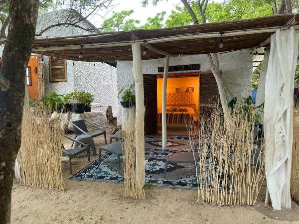 Puerto Idilio Beach Resort - Rosario Islands