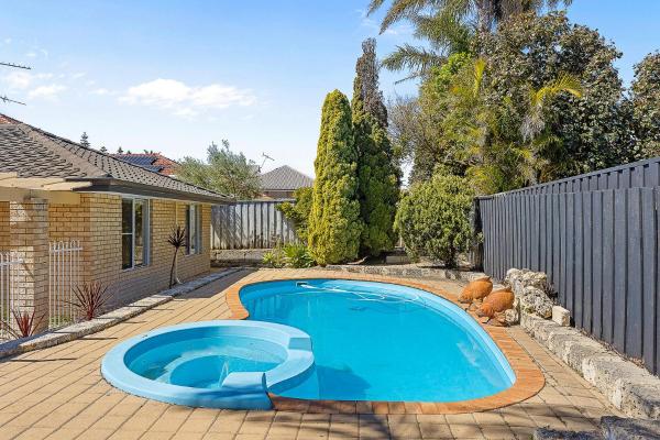 Broadbeach Retreat - 300m Walk To The Beach - オーストラリア パース