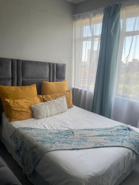 Hollywood Heights - 프레토리아