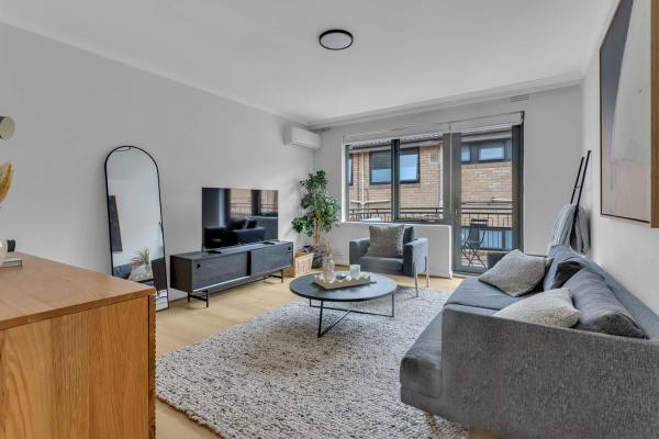Barkly St Kilda Modern Escape By Ready Set Stay - St Kilda