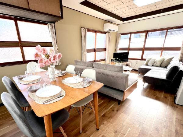 豊橋民泊 最大13名様 駐車場2台無料 駅徒歩7分 Traditional Japanese House ,Toyohashi Aichi ,7 Minutes Walk From The Station ,2 Free Parking - 도요하시시