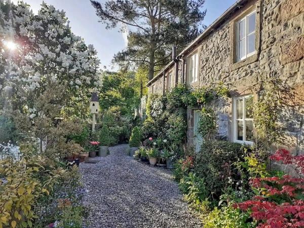 Gorgeous Romantic Cosy Cottage Retreat With Views - Bakewell