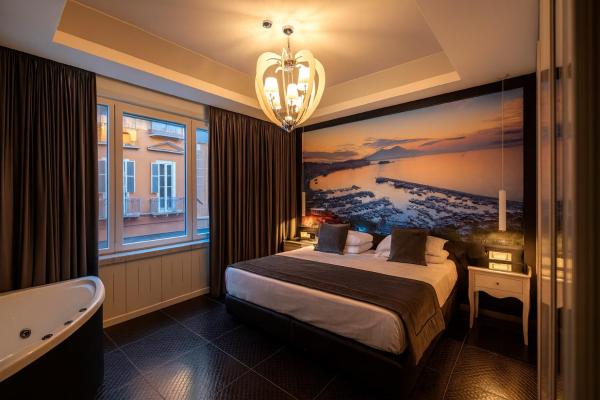 Hotiday Napoli Lungomare - Napoli