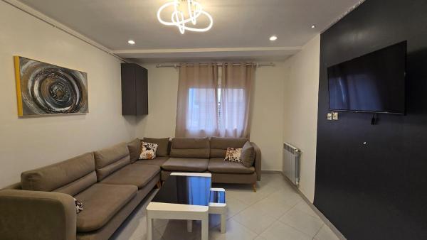 T2 Cosy & Central Akid Lotfi - Oran