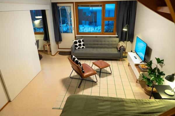 Two-story Family Apartment For 10 Persons With Private Yard - Rovaniemi
