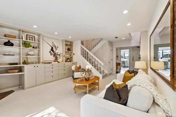 Modern City View At Lake Merritt - Balcony # 3 - El Cerrito, CA