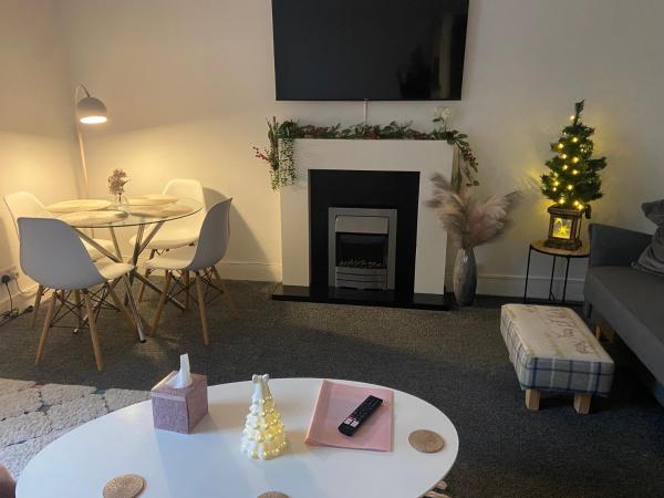 Central, Modern Apartment - Private Terrace - Dog Friendly - Aberdeen