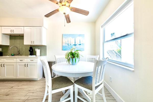 2bd 1ba Sunset 1 3min To Beachpool - Pinellas County, FL