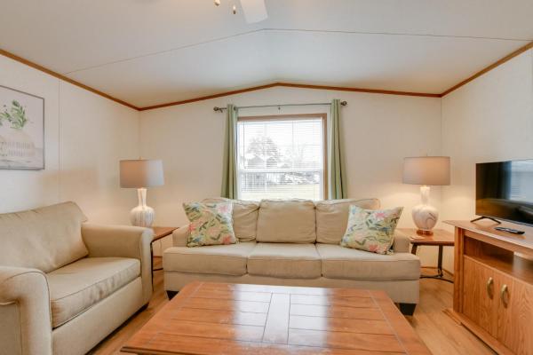 Mtn-view Adventure Hub! Waynesville Home With Perks - Maggie Valley, NC