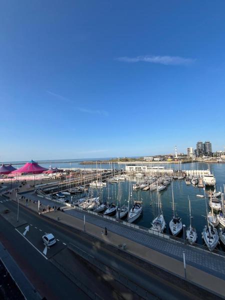 Luxurious Apartment With Feet In The Sea & City - Ostend