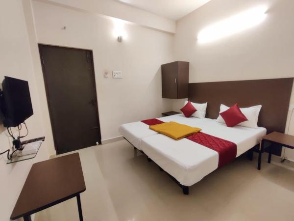Super Hotel O Red Moon Residency - Chennai