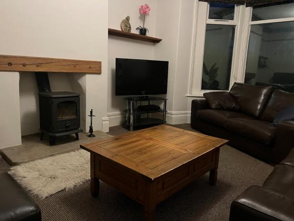 Spacious Victorian Townhouse - Sleeps 11 - Sheffield