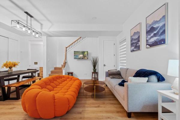 Luxurious Large 3 Bedroom Loft Saskatchewan Drive - Saint Albert