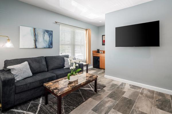 Kasa La Flora And Impala Miami Beach - Key Biscayne, FL