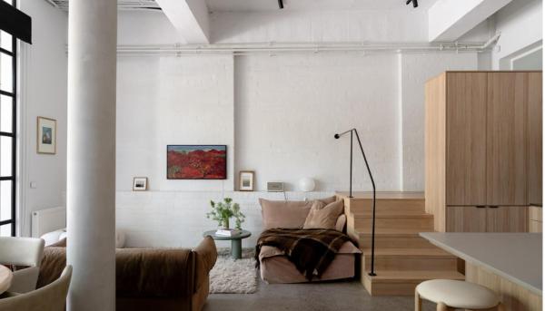 Light Filled Inner City Warehouse Apartment - Essendon Railway Station