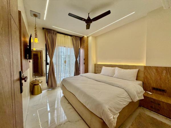 3 Raahi Varanasi - Varanasi