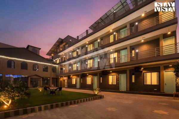 Stayvista At The Vara House With Ac & Board Games - Varanasi