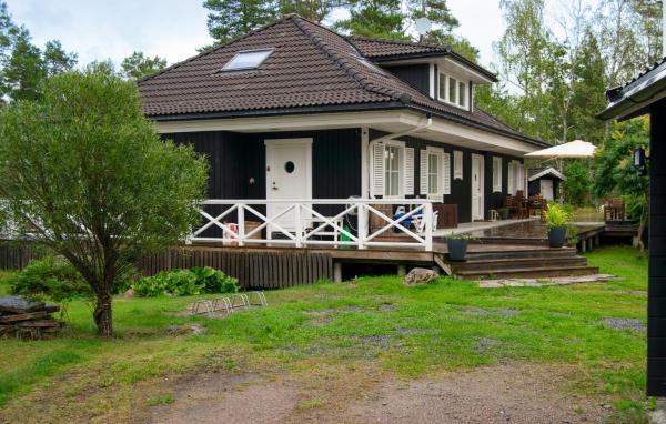 3 Bedroom Stunning Home In Norrtälje - Norrtälje