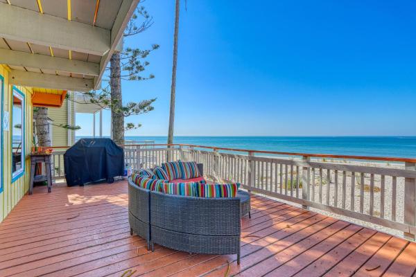 Paradiso Al Mare Beach House - St. Petersburg, FL