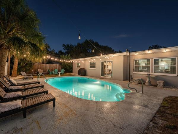 3485 Floral Drive Se - St. Petersburg, FL