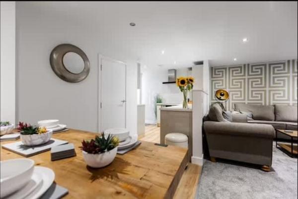 Victoria Home - Glossop