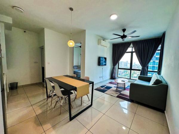 Kenwingston Cyberjaya 2br Apartment 4 Pax Wi-fi Free Parking - Cyberjaya