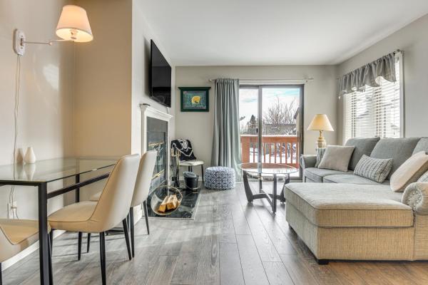 Hike, Bike & Swim: Mt Snow Condo W/ Resort Perks - Vermont