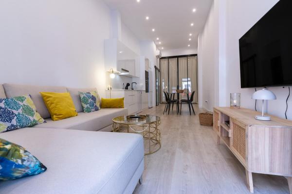 Apartamento Moderno Recién Reformado Con Patio En El Centro De Elche - Aspe