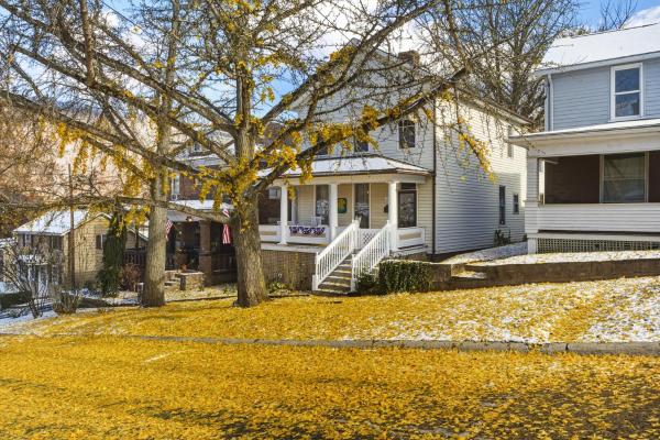 Ginkgo On 5th - Pipestem Resort State Park, Pipestem