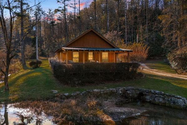 Maple Gap Cabins - 66 Acre Nature Retreat With Two Charming Cabins - Brevard, NC