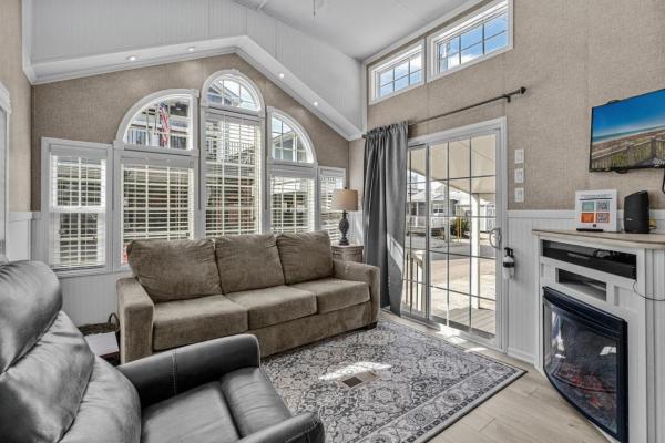 1779 - Ocean Lakes Getaway, Golf Cart And Beach Access! - Surfside Beach, SC