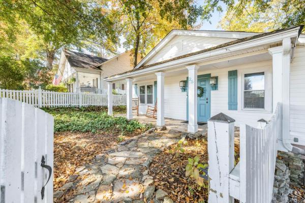 Buford Bungalow - Buford, GA