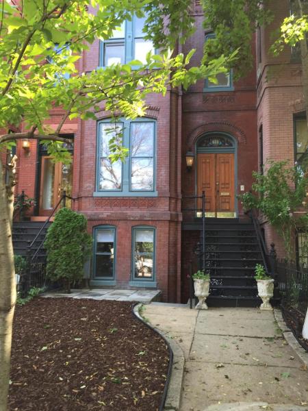 Historic Victorian Capital Hill - Alexandria, VA