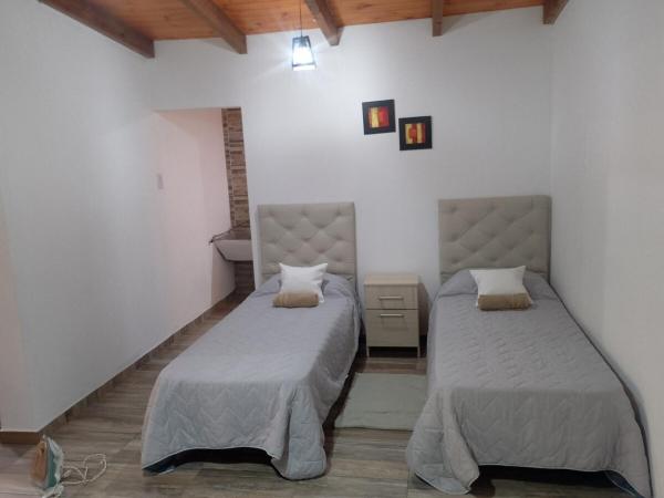 Garage Y Patio Privado En La Falda - La Falda