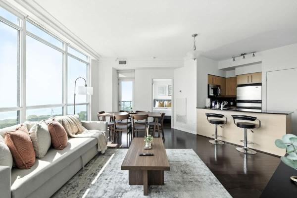 Bright 2br Retreat By Fort York & Waterfront - Toronto