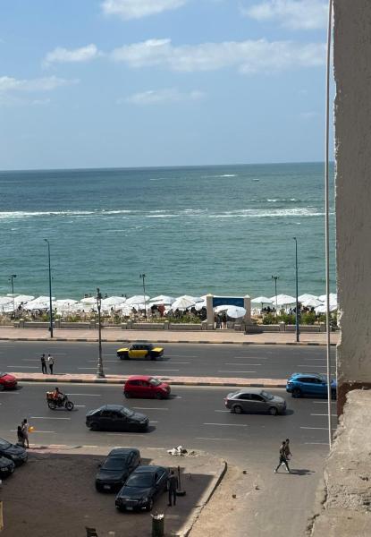 شقه فندقيه مكيفه علي البحر منطقه العصافره - Alejandría