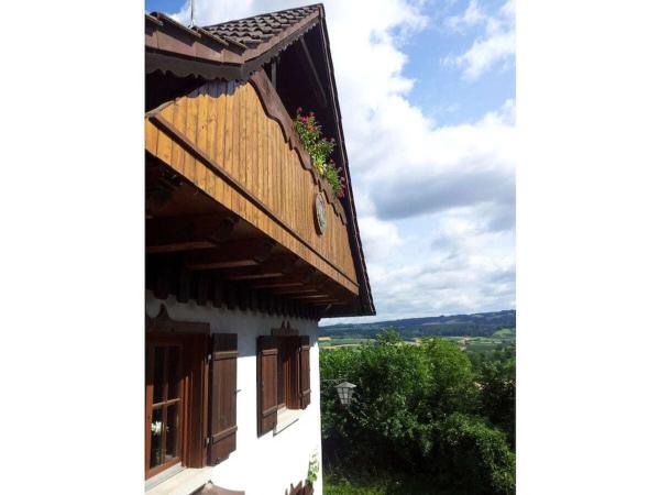 Holiday Apartment With 2 Bedrooms - Überlingen