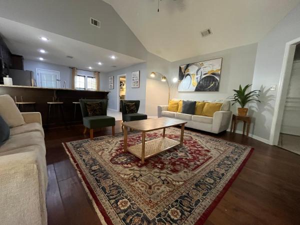 Valdosta 3-bedroom Home With 5 Beds Near Valdosta State & Hospital - Valdosta, GA