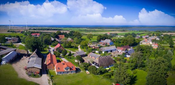 Nad Morzem I Jeziorem Dworek Kopań - Poland