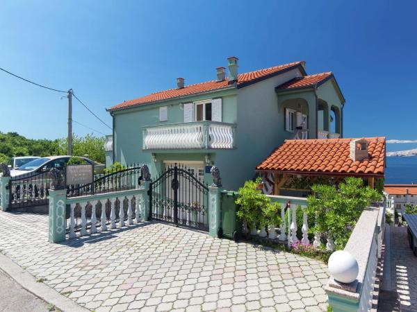 Apartment In Croatia Near The Adriatic Coast - Senj