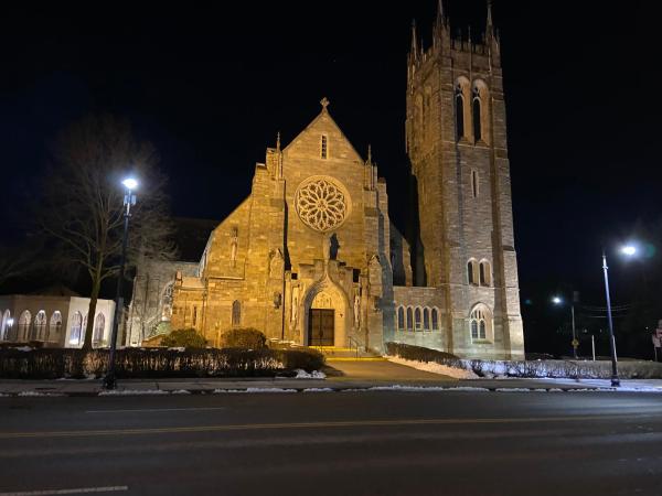 Large Bedroom With Private Bathroom Step To Train &Buses In Boston - Dedham, MA