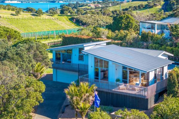 Oneroa Vines And Views- Stay Waiheke - Waiheke Island