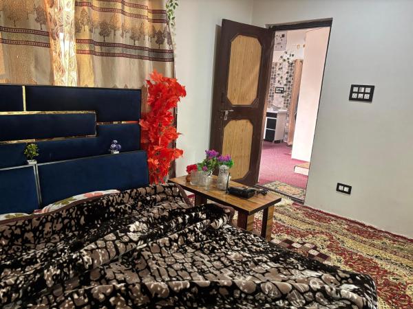 Pine Guest House Sawan Tangmarg - Gulmarg