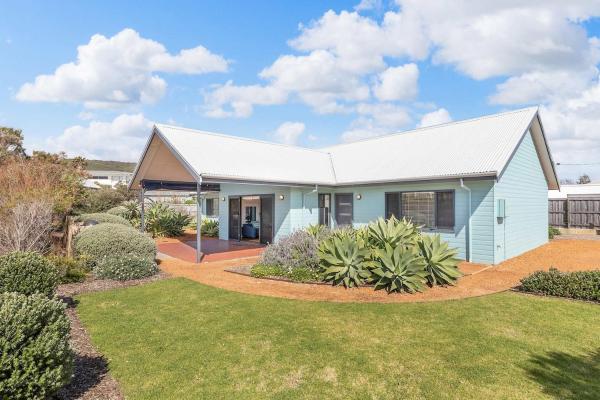 Beachfront Prevelly Exclusive Holiday Home - Margaret River