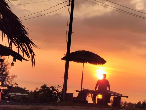 Shah Hill Hut - Changwat Krabi