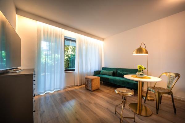 Goldfinger + Suites - Meran