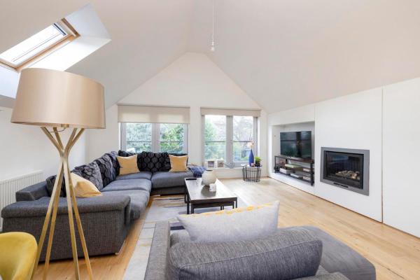 Chic Edinburgh 3-bedroom 2-storey House Near City Centre With Free Parking - Edinburgh